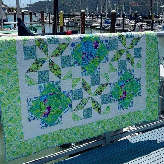 Fandango No Cutting Quilt Kit - The Quilt Kit Co